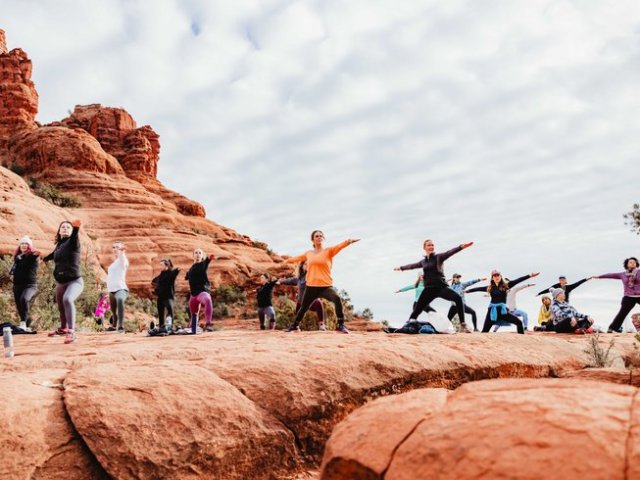 Top 5 Best Yoga Retreats in Arizona (2026) | The Yogi Wanderer